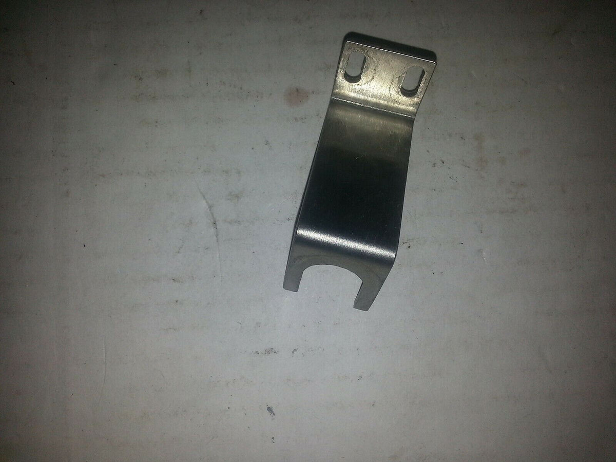 NUPRO SWAGELOK VALVE MOUNTING BRACKET SS ... AS IN PICTURE ...